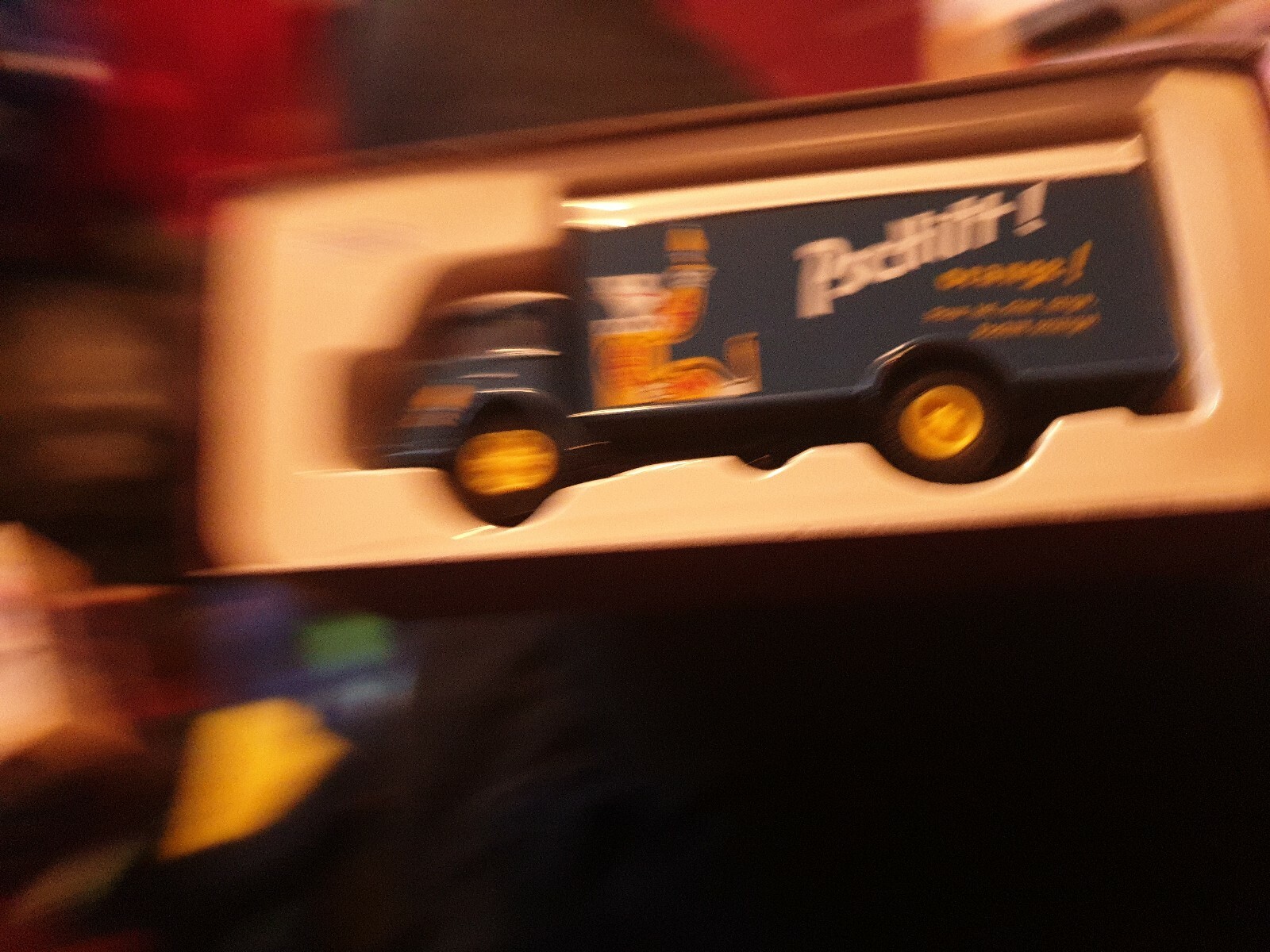 CORGI Classics 71406 RENAULT FAINEANT FOURGON PSCHITT Orange | eBay