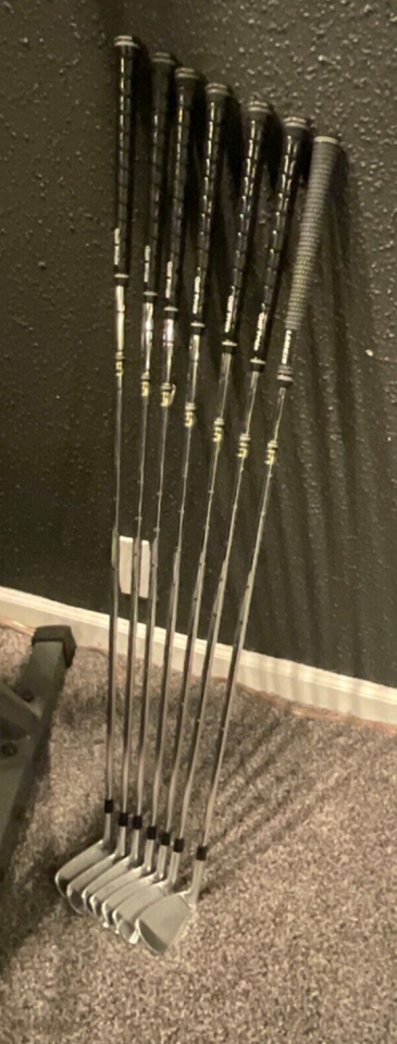 Excellent Right Handed Mizuno MP-20 Forged Irons 4-PW S300 Shaft plus 1 ...