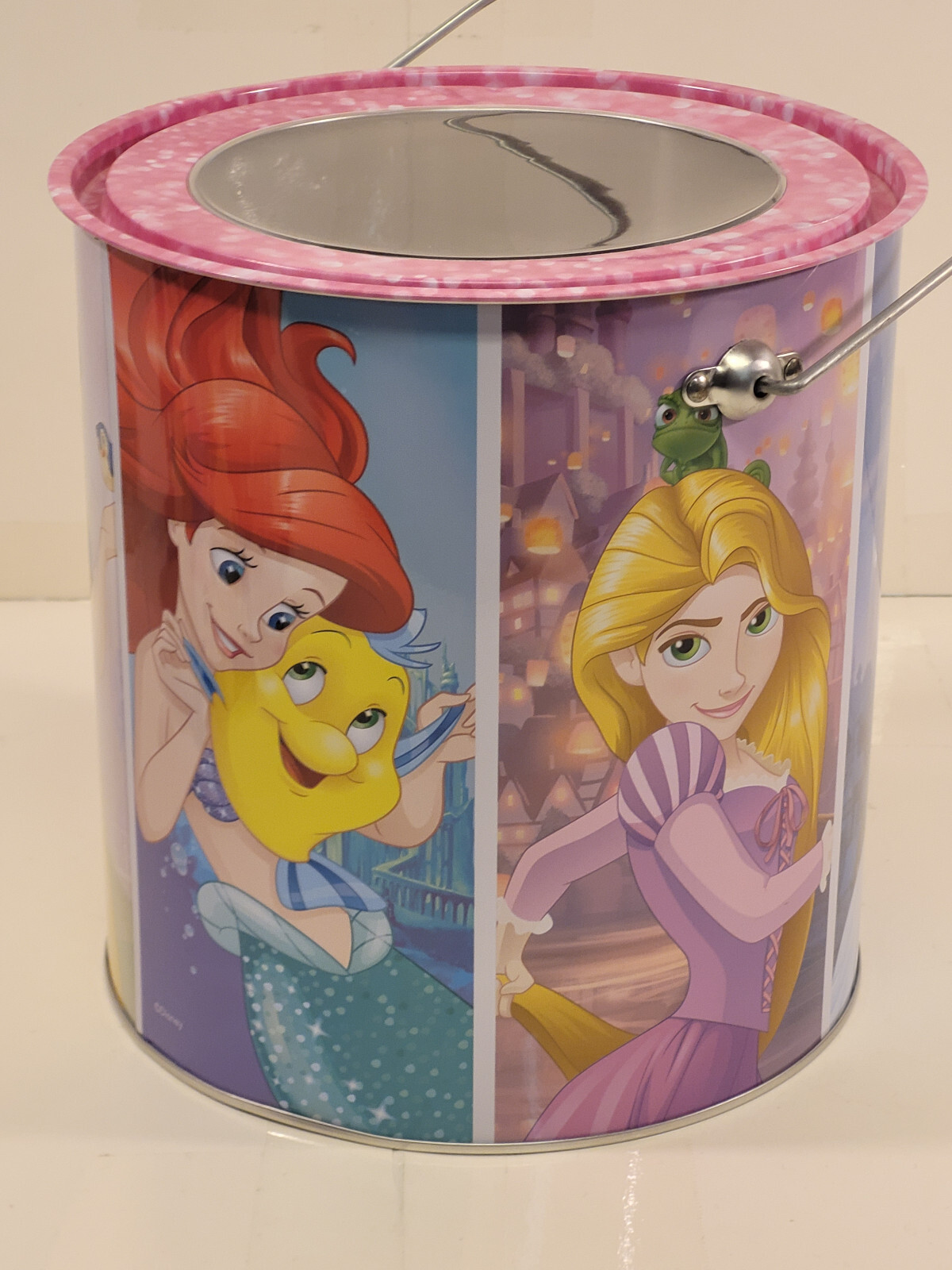 Lot of 16 Disney Princess PVC Figurines with Tin Cinderella Jasmin Snow ...