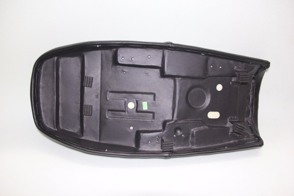 Texavina seat 1976 1977 Yamaha RD400 low profile dual passenger seat ...