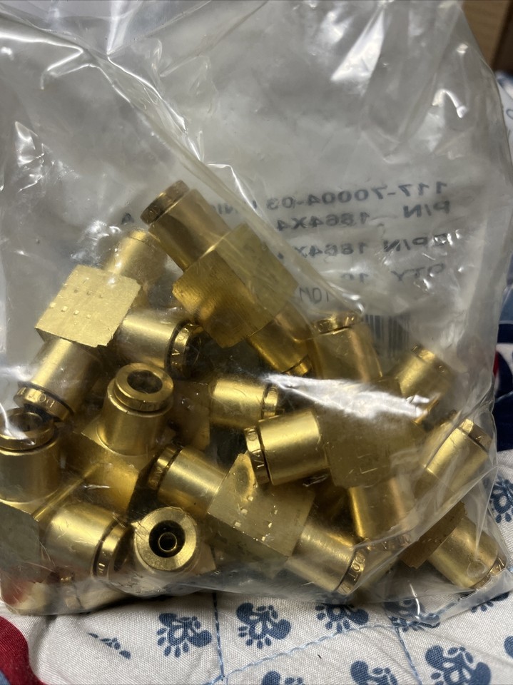 Bag of 10 - Eaton Weatherhead 1864X4 Brass Union Tee - 1/4" Tube Female ...