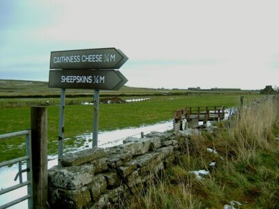 Photo 6x4 Farms signs at Occumster Upper Lybster c2008 | eBay