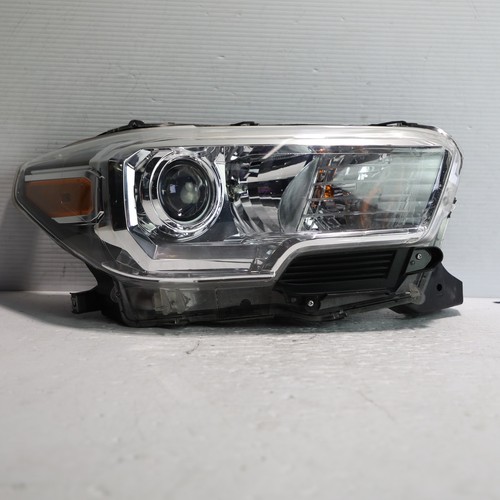 2019-2021 Toyota Tacoma Right Passenger Side Headlight OEM 8111004262 ...
