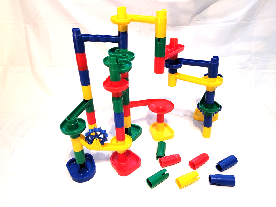 Vintage 1986 Discovery Toys Marbleworks Marble Run Box, 39 pieces, 9 ...