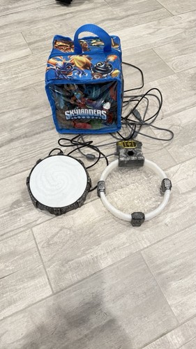 Skylanders Base, Figures and carrying Case LOT | eBay