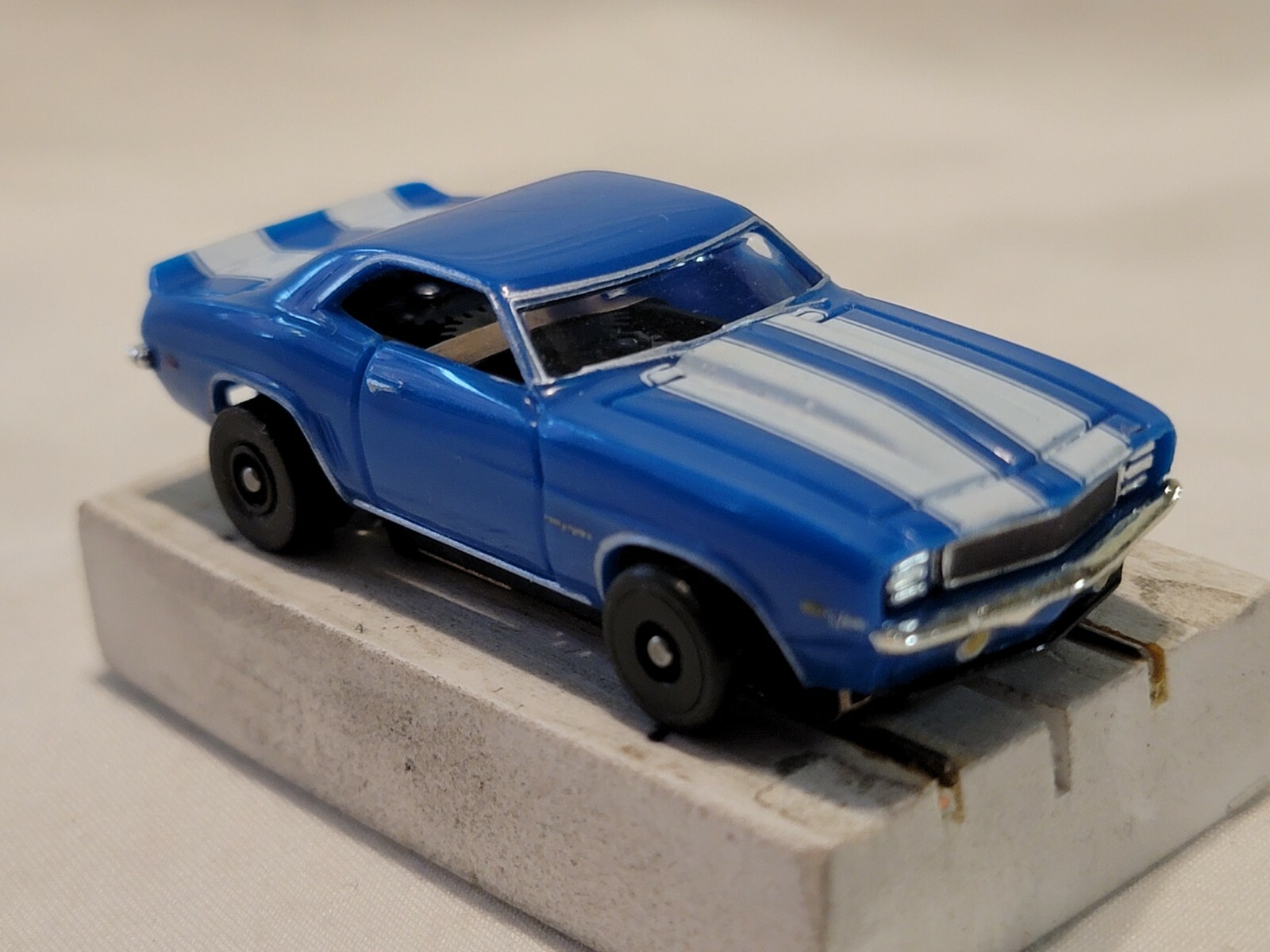 1969 Camaro Z28 Rally Sport Blue Model Motoring ho slot car with a TFX ...