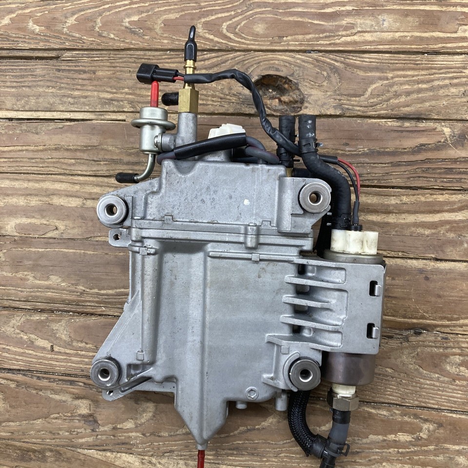 2010 Yamaha F225TXR Fuel Pump and VST Assembly | eBay
