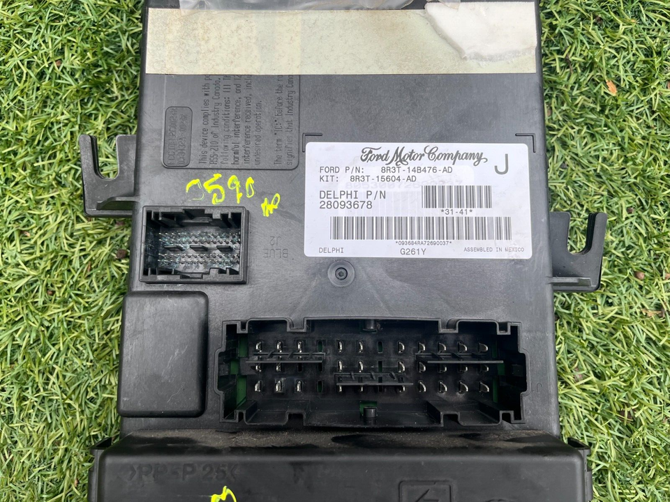 OEM 2007-09 Ford Mustang Fuse Box Body Control Module BCM Delphi 8R3T ...