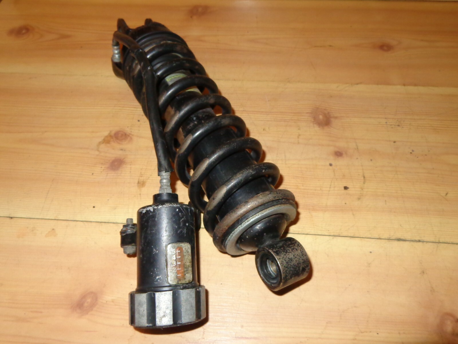 1983-86 Suzuki GS550 GS550 Rear Shock Absorber 62100-43460 | eBay