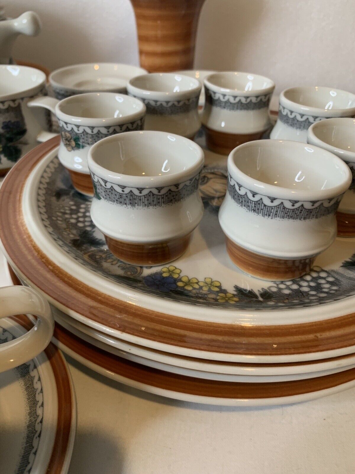 45 pieces Goebel Burgund China Set Bavaria egg cups bowl plate ...