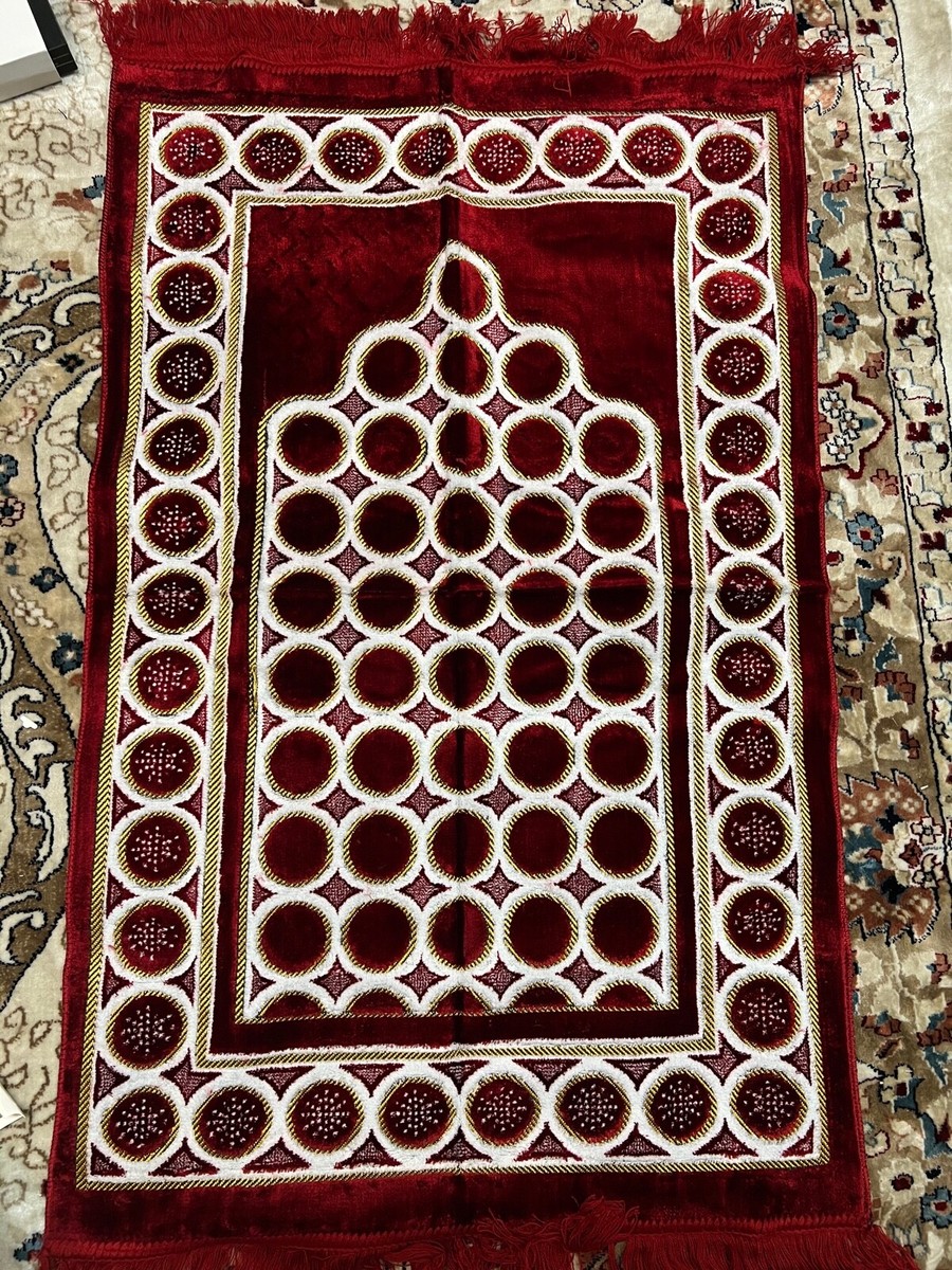 Islamic Prayer Rug Pattern