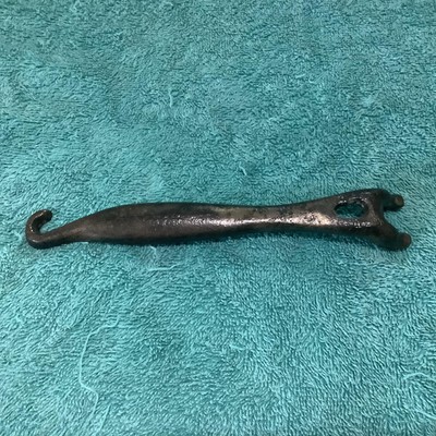 Vintage Cast Iron Hook & Legs, Wood Stove Lid Lifter | eBay