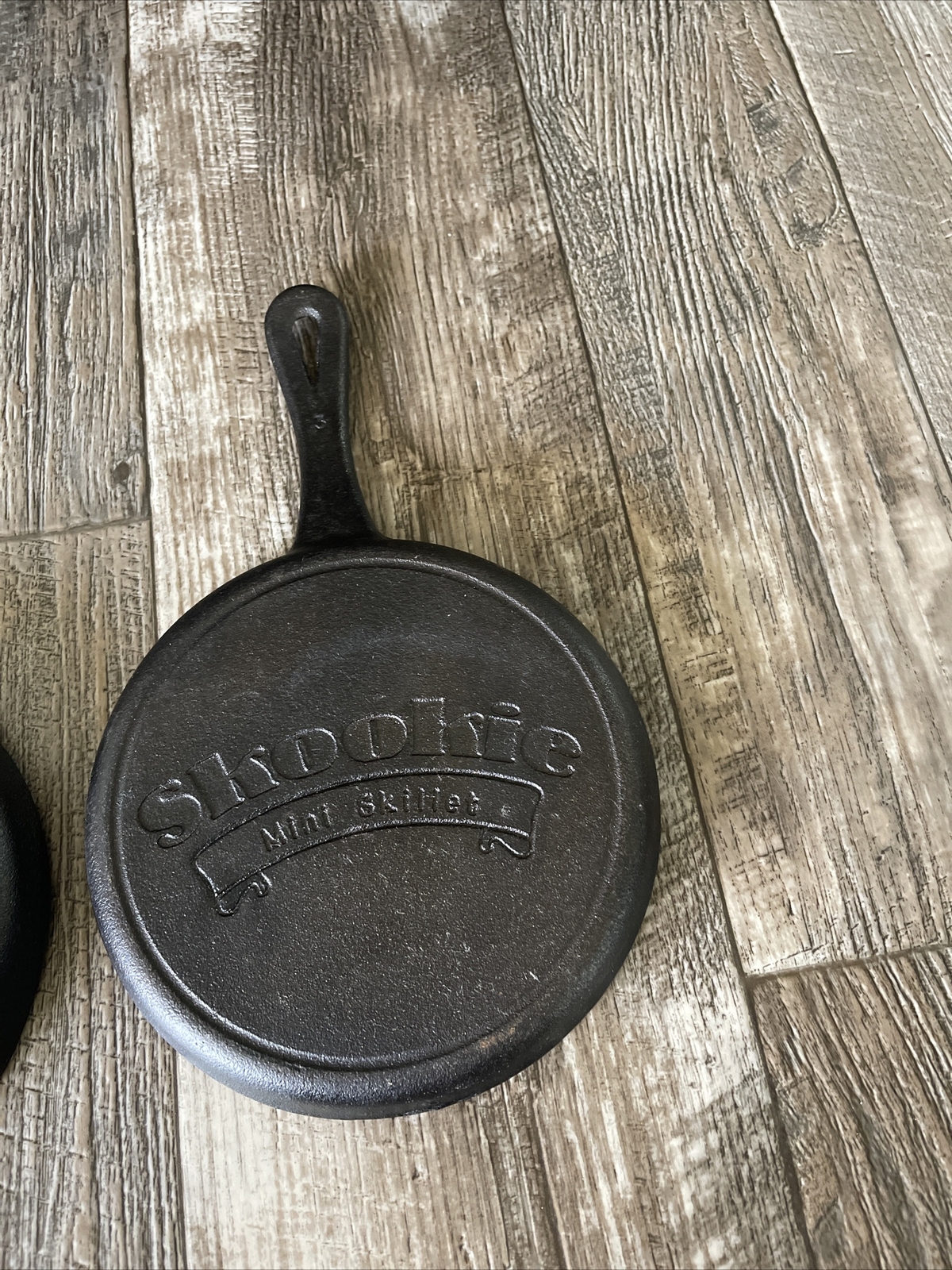 SKOOKIE 2 Cast Iron Cookie Skillet - 2 Serving Hot Pads - Manual - Non ...