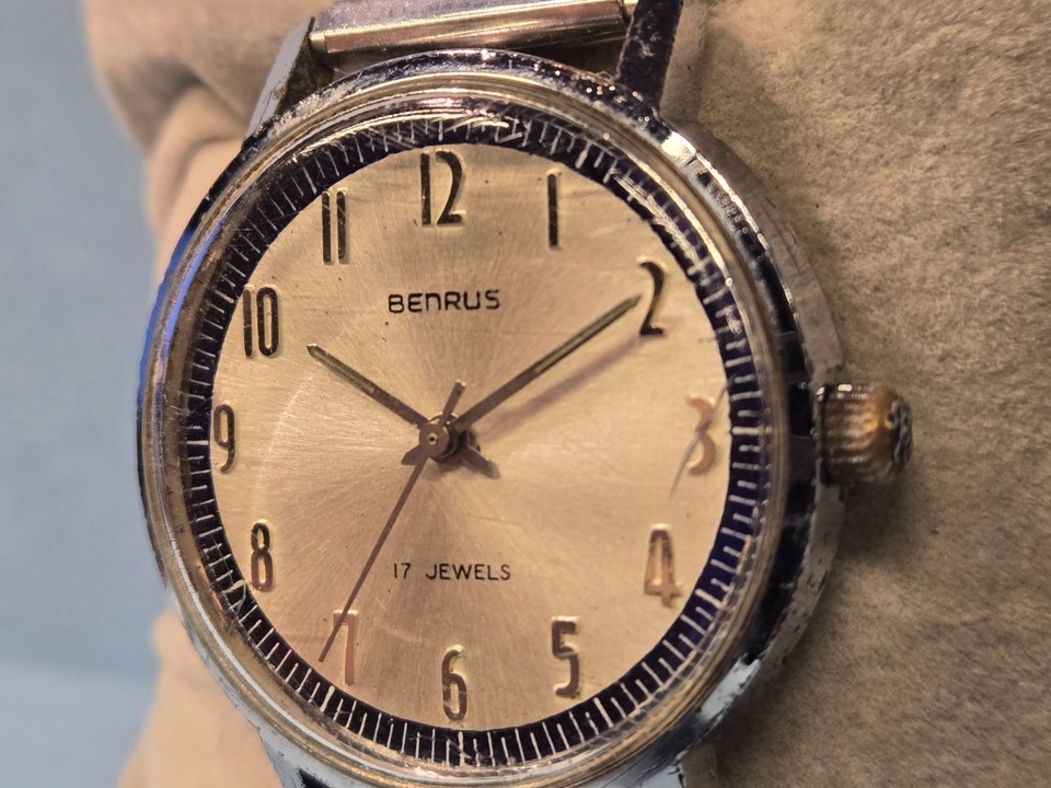 Vintage Benrus Manual Wind 17 Jewels Mens 35mm/runs | eBay