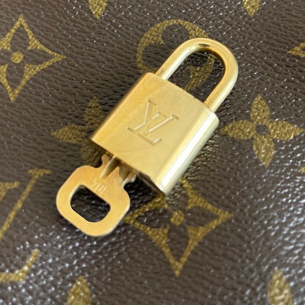Authentic Louis Vuitton Lockset/ lock and key/ padloc… - Gem