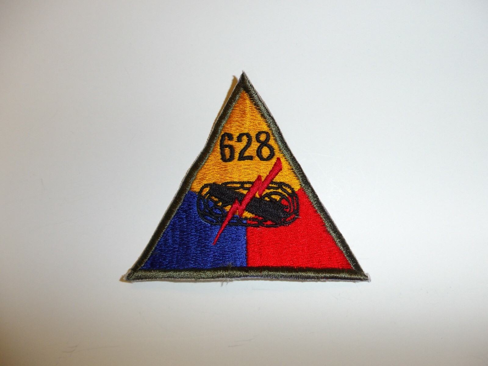 b2836 WW2 US Army Armored Tank Battalion Triangle 628 patch Division ...