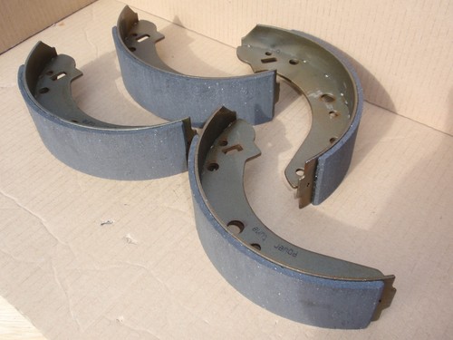 Triumph STAG ** Rear BRAKE SHOES - Car Set ** GBS637 (GBS804). NEW! | eBay