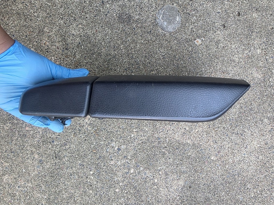 03-09 Toyota 4Runner Center Console Armrest Arm Rest Lid Cover Black ...