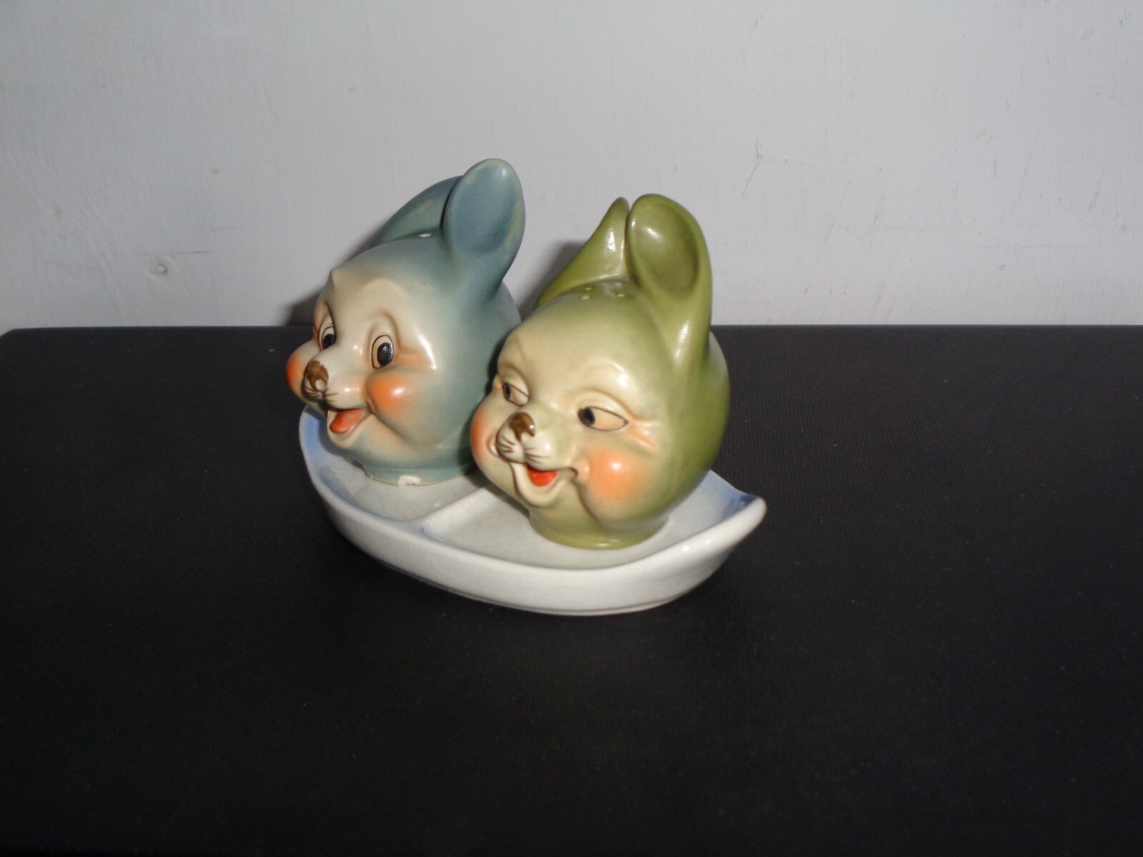 Rare vtg ceramic HUMMEL GOEBEL salt & pepper shakers shaped as rabbit ...