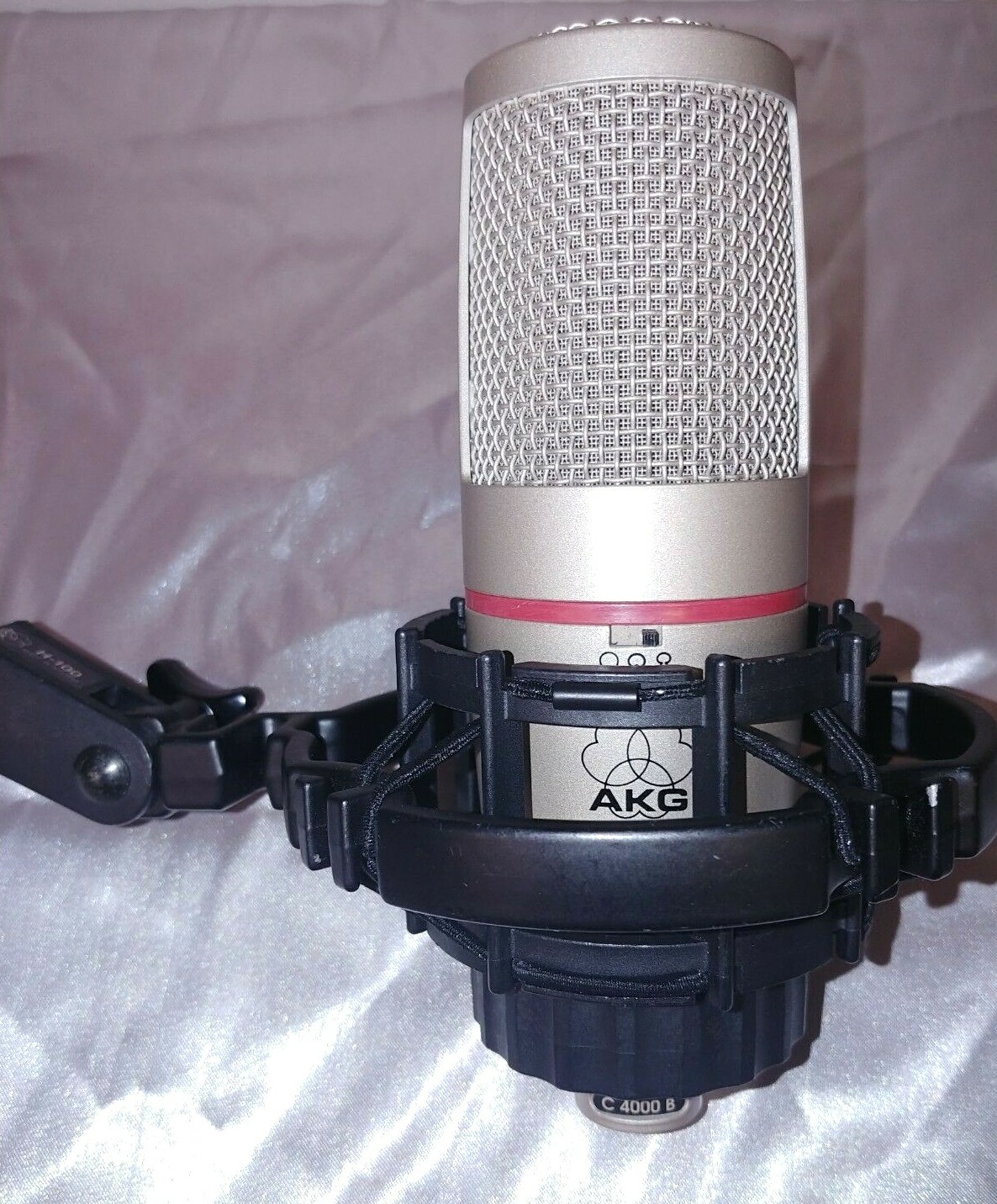 AKG C4000b Dual Diaphragm Selectable Pattern Condenser Mic | eBay UK