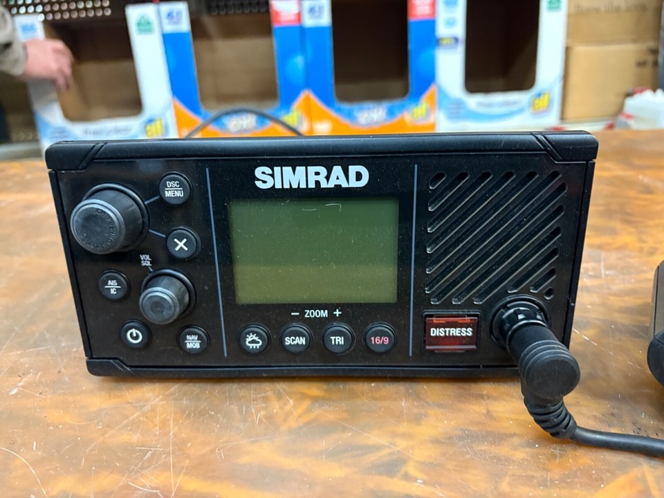 SIMRAD VHF RADIO RS40-B WITH DSC & A1S | eBay
