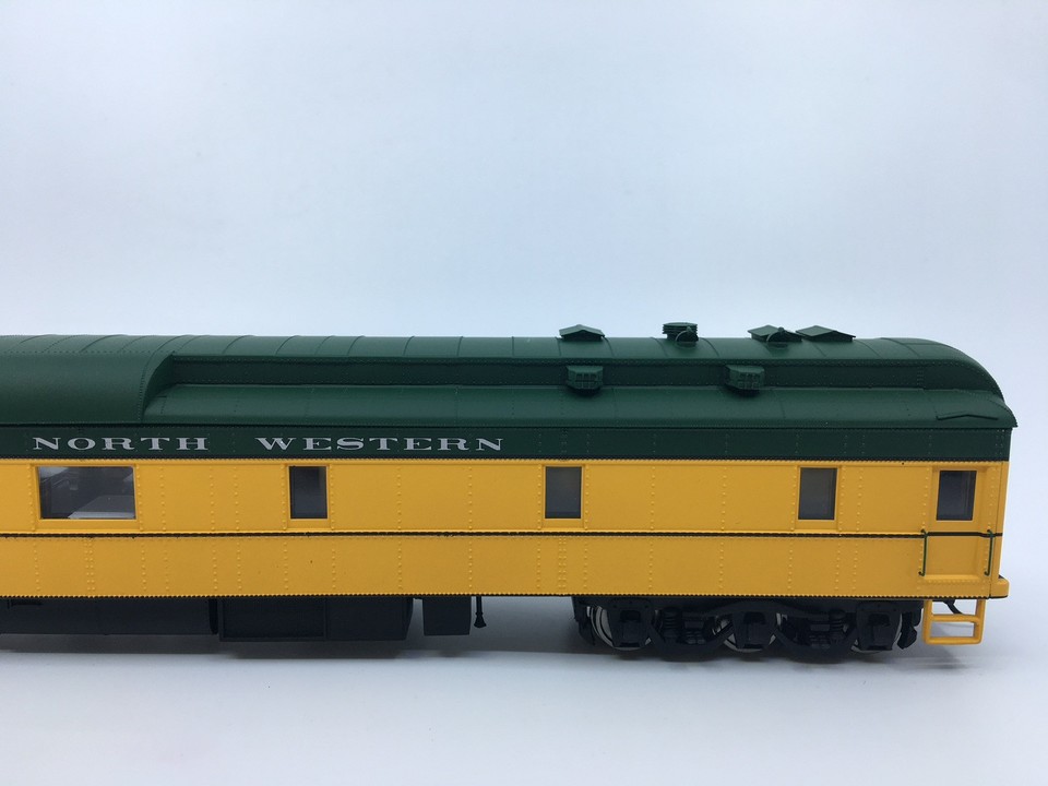 HO Walthers 932-10156 Chicago North Western Heavyweight Diner Passenger ...