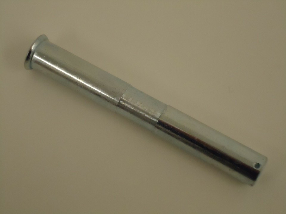 Honda CB750 K Main Stand Pivot Bolt / Centre Stand CB750k CB900F CB750F ...