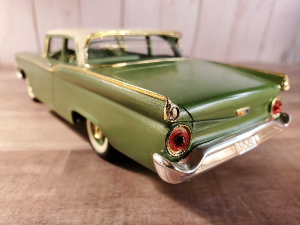 Modelhaus 1959 Ford Fairlane 500 Galaxie Club Built Resin 1:25 Model ...
