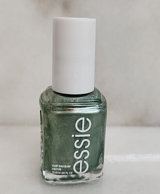 Essie Nail Lacquer #1760 Head to Mistletoe. | eBay