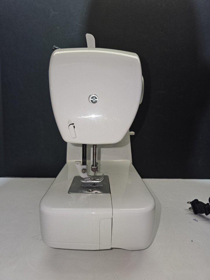 SINGER START Model #1304 Lightweight Sewing Machine with Foot Peddle ...