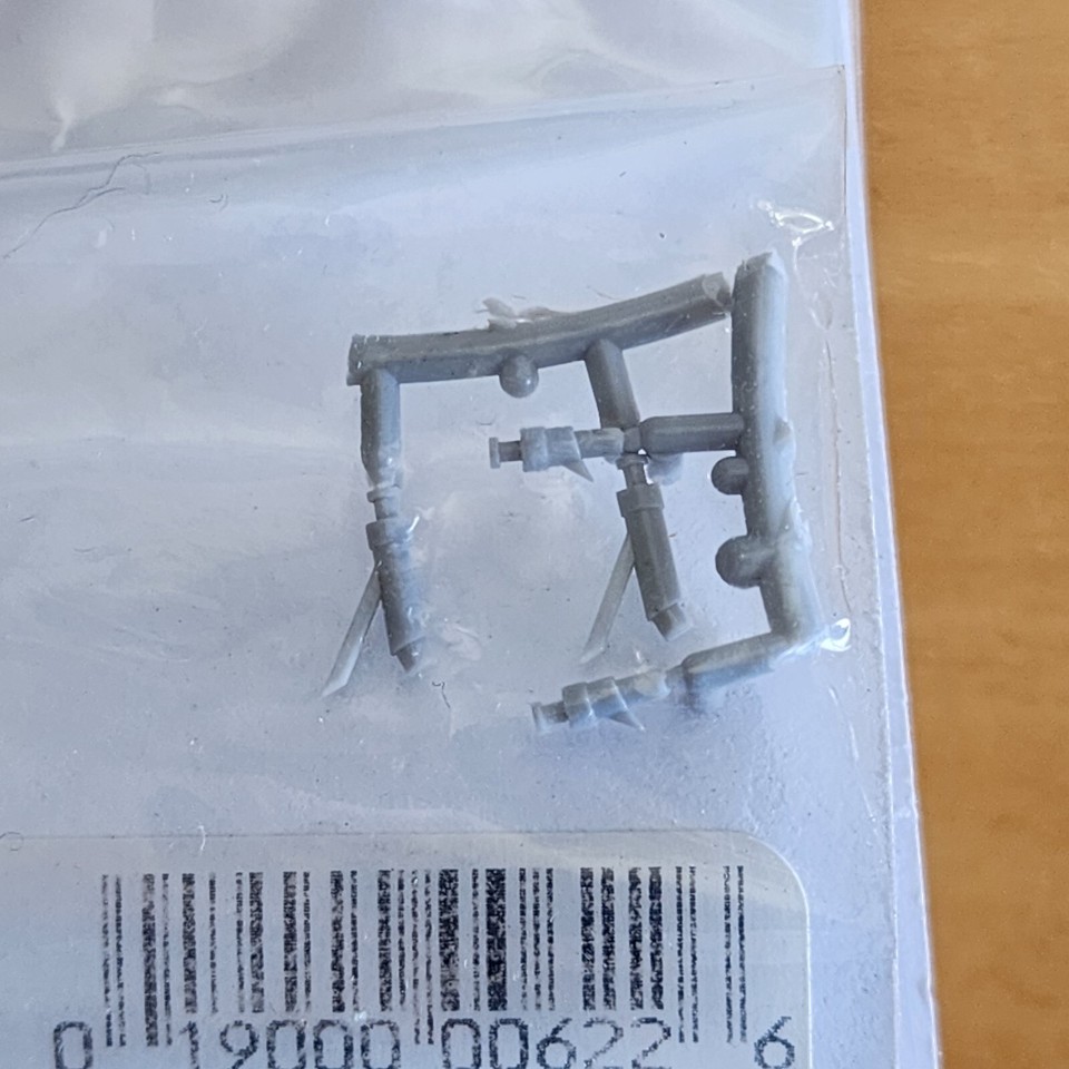 Locomotive Fuel Fillers - 4 pieces Plastic Cal Scale 190-622 HO Model ...