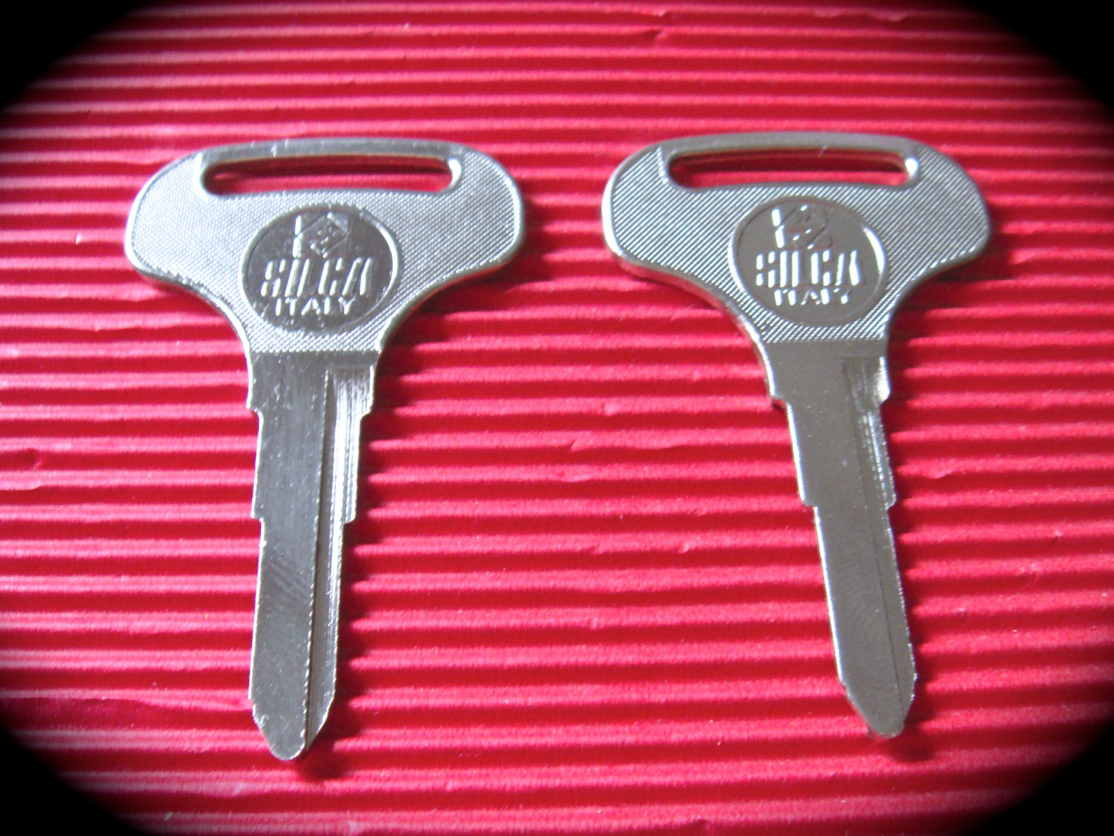 Mitsubishi Truck & Forklift Keyblank MIT7 x 2 , Fuso Key Blank-LQQK ...