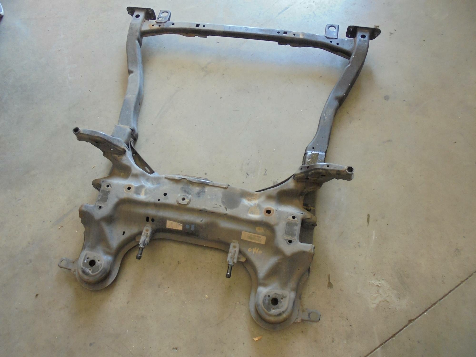 suspension subframe Chevrolet Trax 95352137 1.4Turbo 103kW A14NET ...
