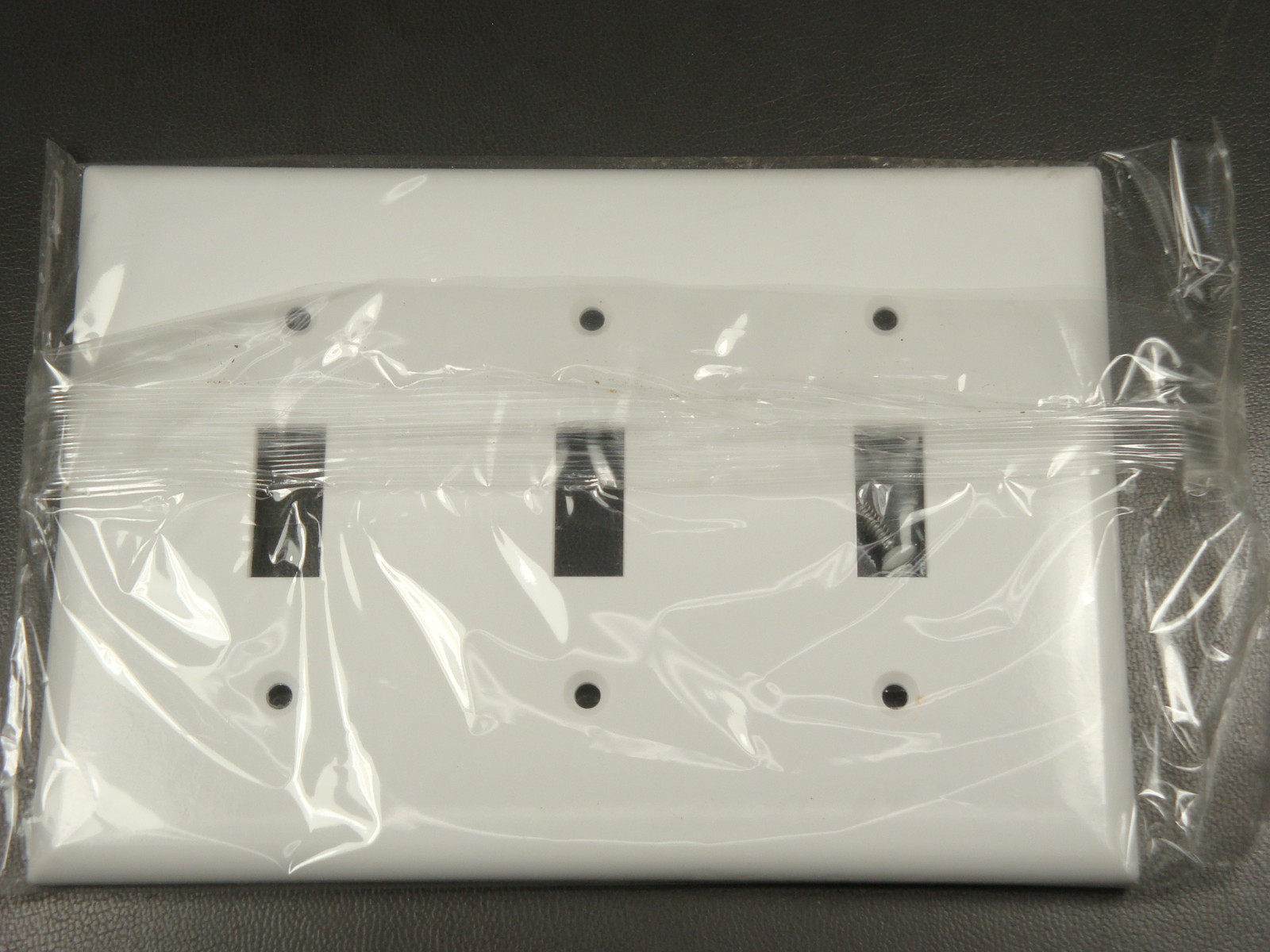 Lot of 2 White 3Gang Toggle Switch Wall Plates Slater Pass & Seymour ...