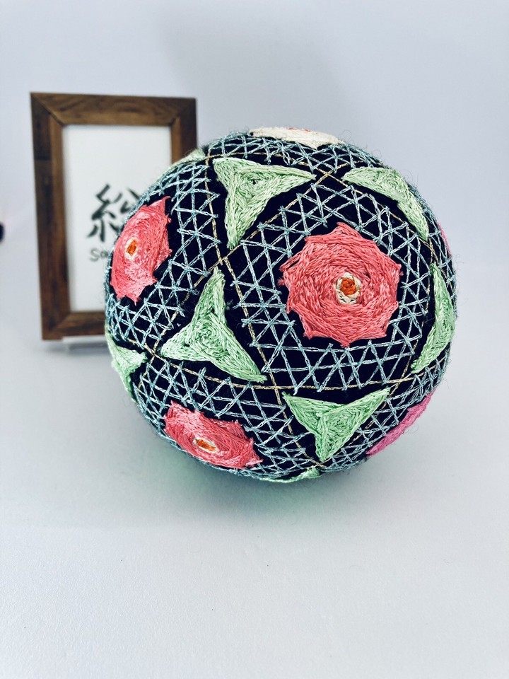 TEMARI traditional handball thread decorated ball Black φ3.9inc ...