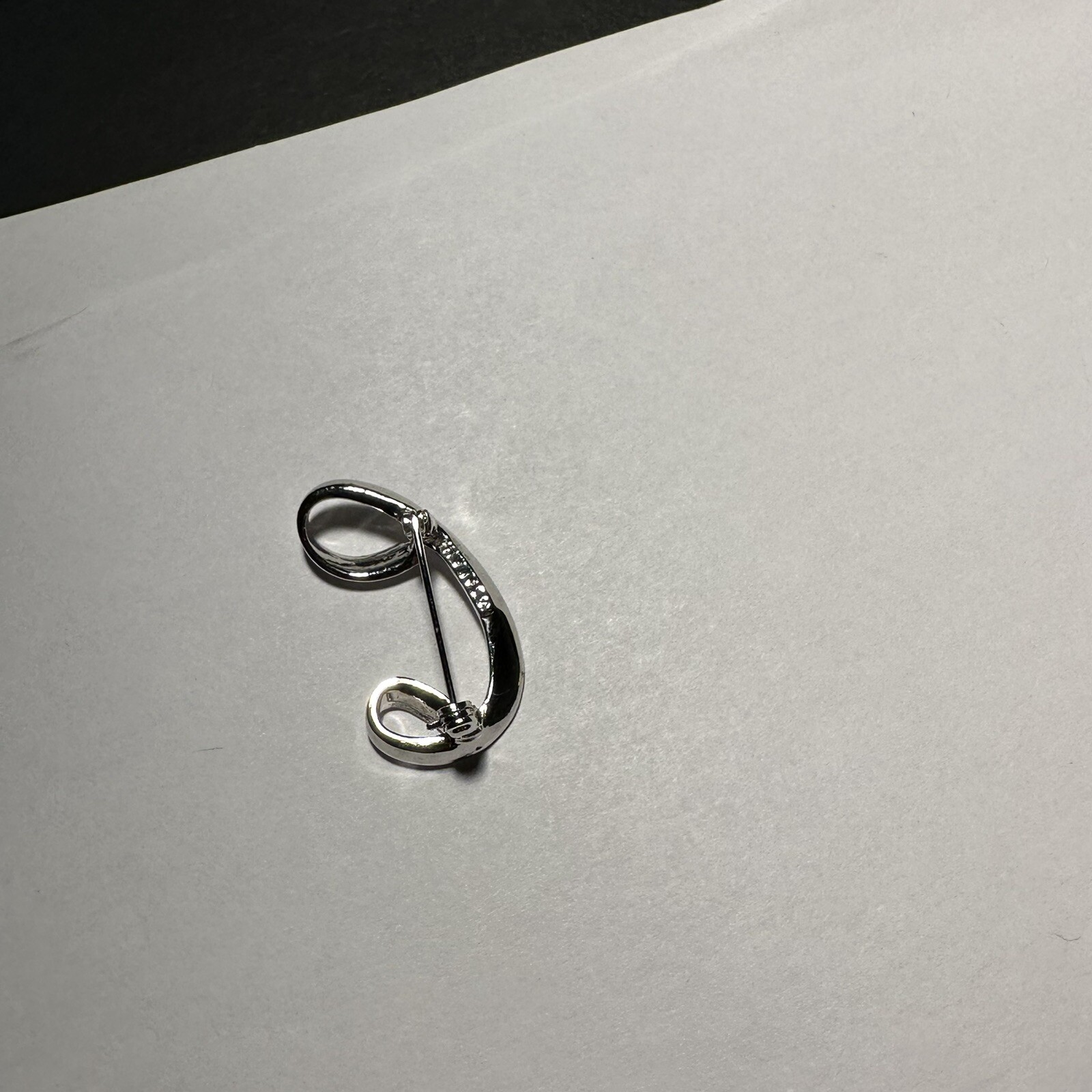 Signed SARAH Silver Tone Letter C initial Brooch Pin - Gem