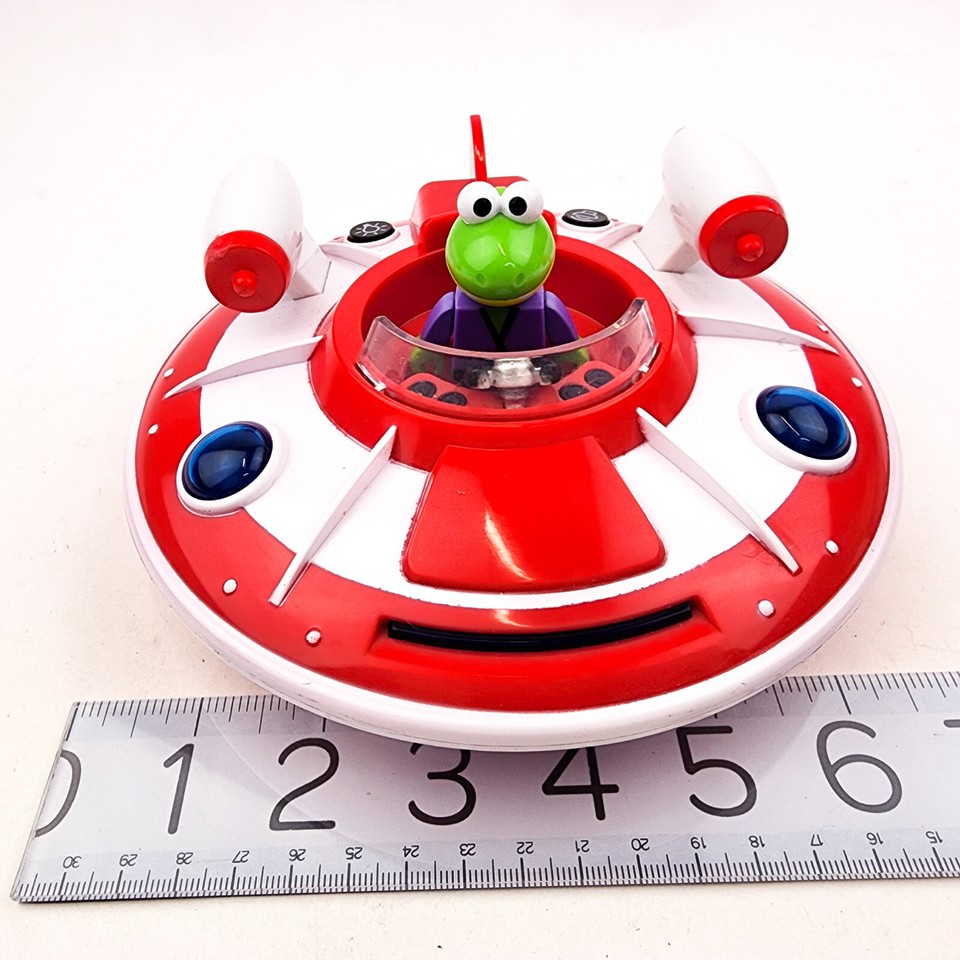 Ryans World Space Ship UFO Flying Saucer & Gus Figure Works Lights ...