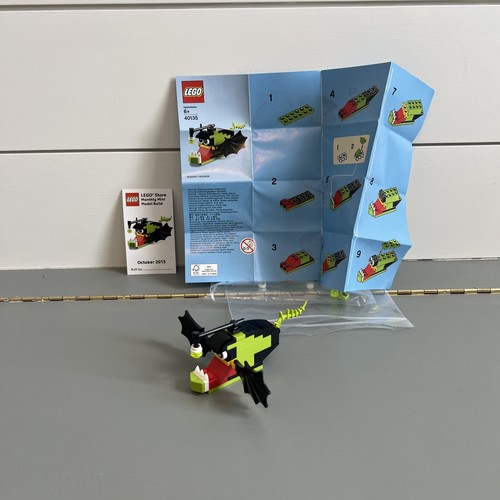 LEGO Store Monthly Mini Model Build October 2015 40135 Lanternfish Sea ...