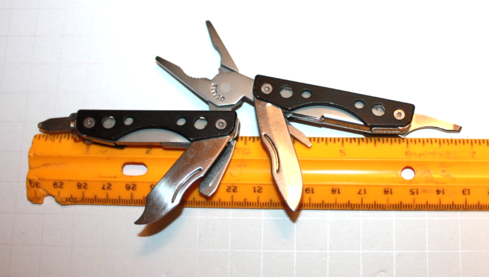 Gerber Clutch Mini Multi Tool With Pliers, Blade, Nail File & More ...