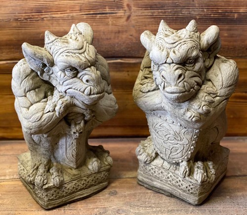 STONE GARDEN LARGE PAIR OF GARGOYLE GREMLIN PILLAR CAP STATUE ORNAMENTS ...