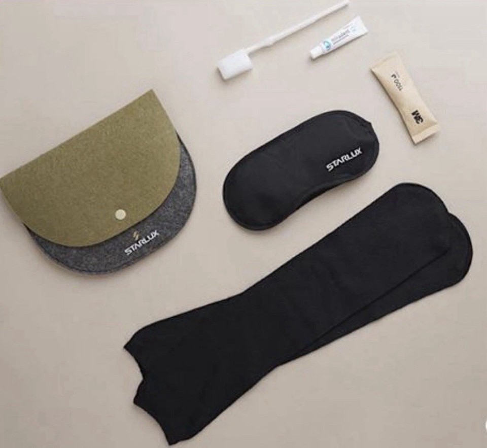 Starlux Airlines Travel Amenity Kits Pouch One Size Brand New Sealed | eBay