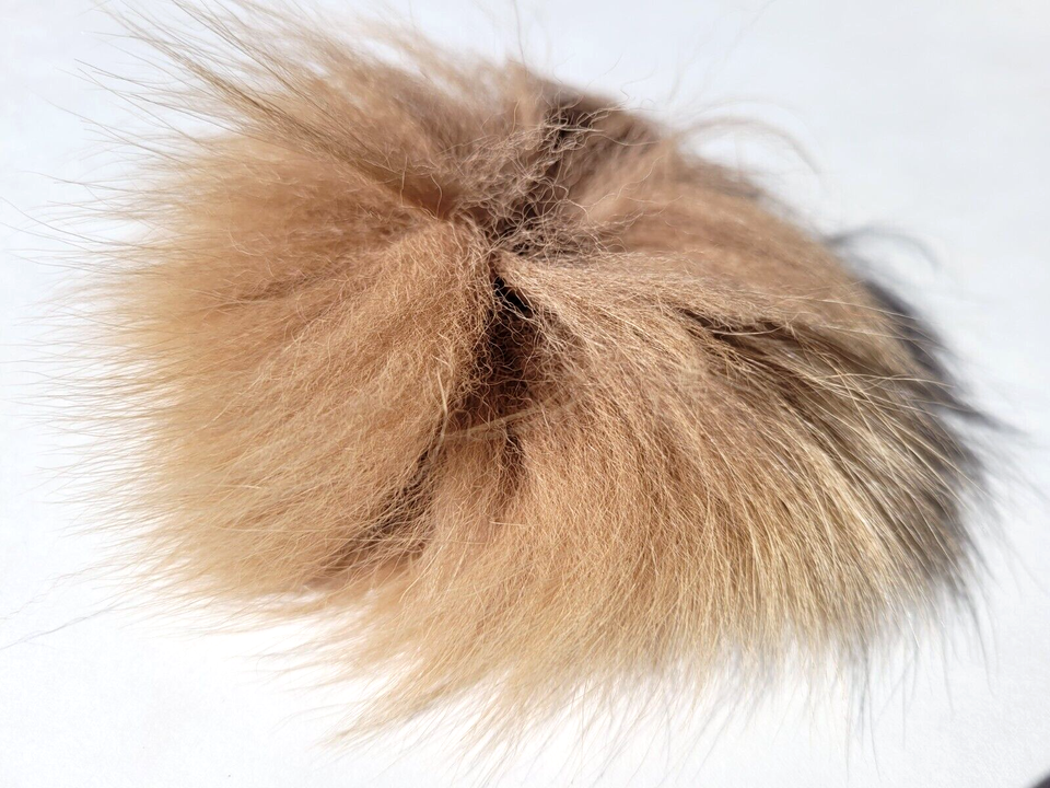 ARCTIC FOX TAIL HAIR - 14 COLORS - FLY TYING MATERIALS - STREAMER HAIRS ...