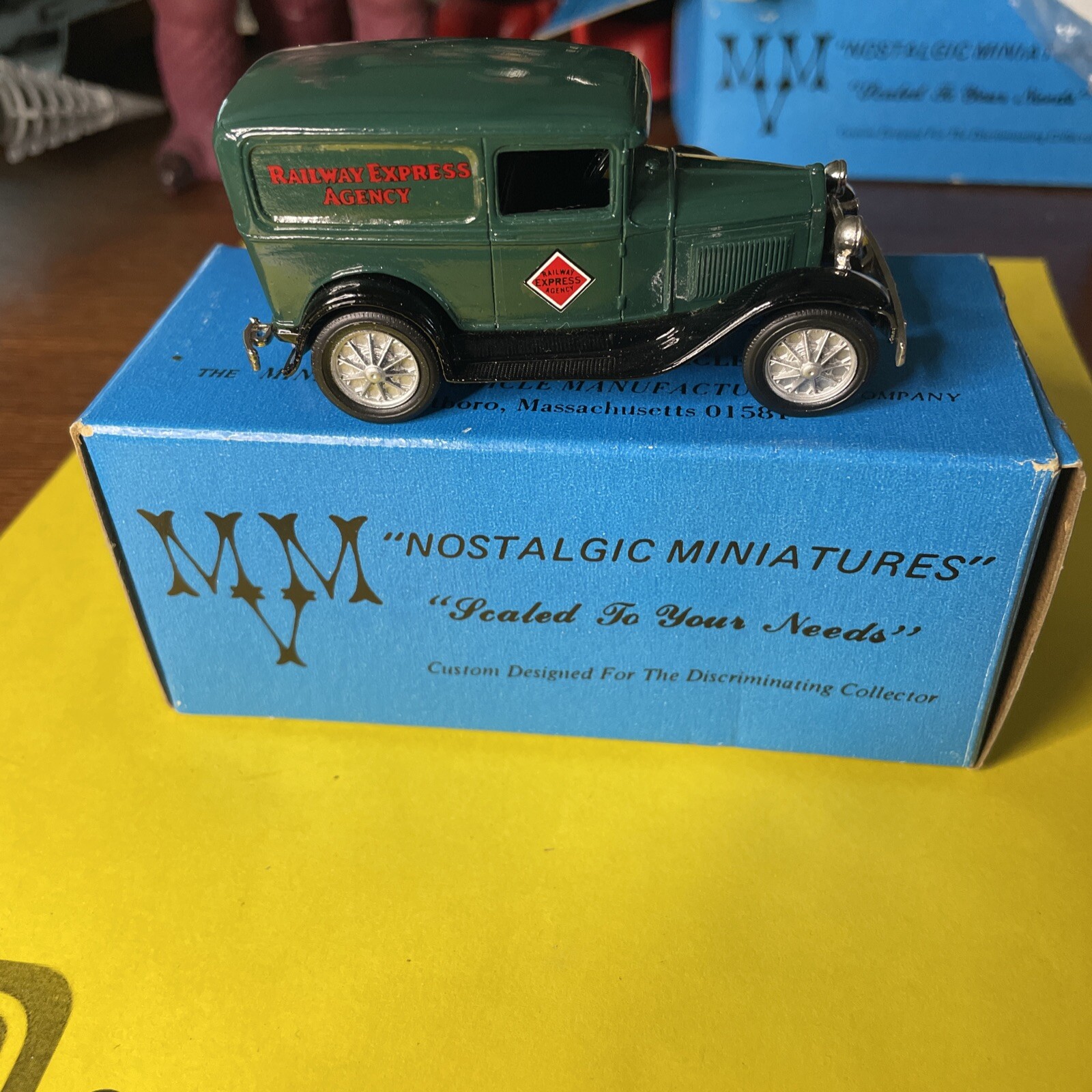 MVM Nostalgic Miniatures Pewter 1/43 Rare Railway Express Agency Model ...