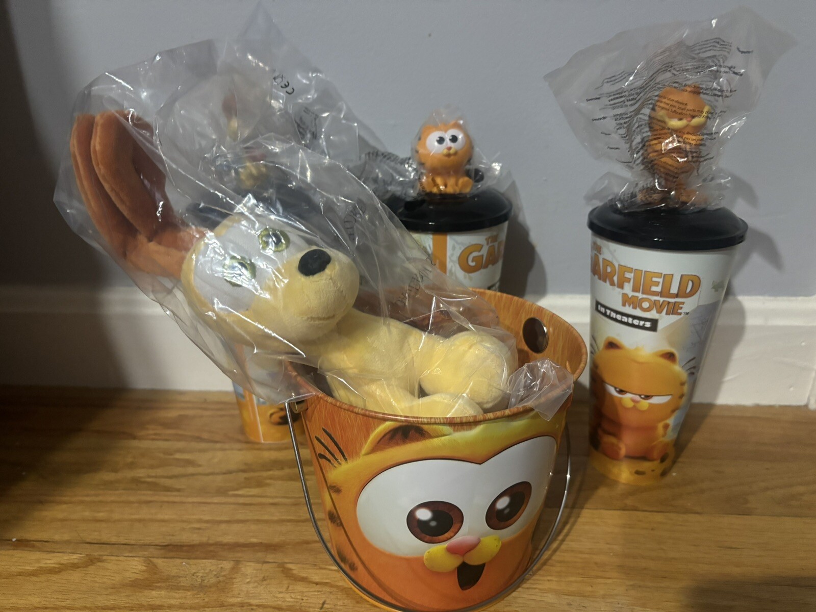 Garfield Movie AMC Exclusive Plush Doll Popcorn Bucket Tin Cup Topper ...