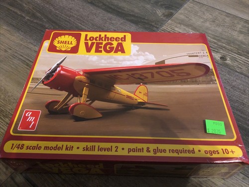 Shell Oil Lockheed Vega 1/48 scale AMT plastic model kit#950 | eBay