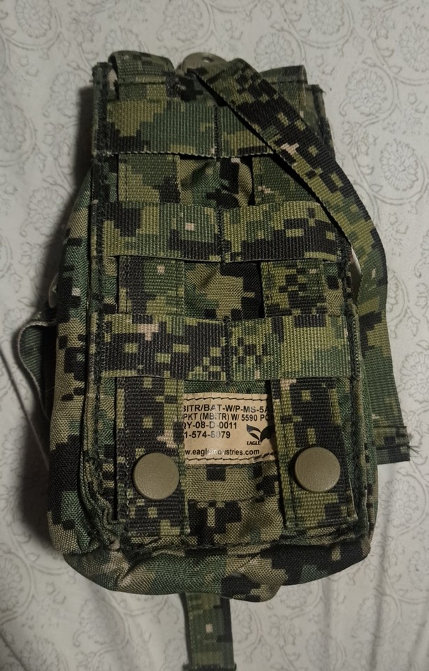 Eagle Industries AOR2 MBITR Radio Pouch w/ 5590 Battery SOFLCS MOLLE | eBay