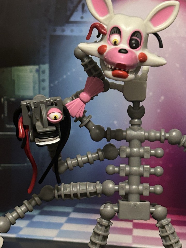 2025 Jazwares Five Nights At Freddy’s Mangle Jump Scare Action Figure ...
