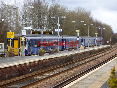 PHOTO BARRHEAD RAILWAY STATION A 4 CAR SCOTRAIL CLASS 156 TRAIN IS ...