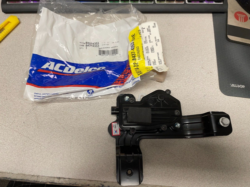 NOS Ac Delco Tailgate Lock Actuator 16-19 Silverado3500 2500 84374353 ...