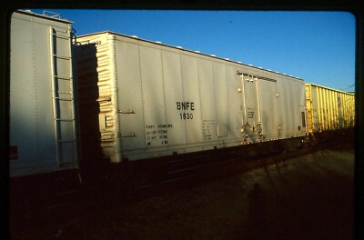 Railroad Slide - Burlington Northern BNFE #1630 Box Car Reefer 1990 ...